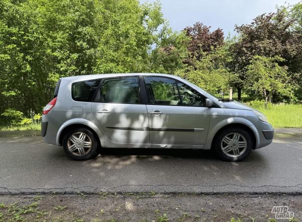 Renault Scenic 2006 Vievis, ar dzinēja tilpumu 1.90 L un nobraukumu 300 tūkst. km par 800 €, foto 8 vietnē AUTOMOTO.COM.LV