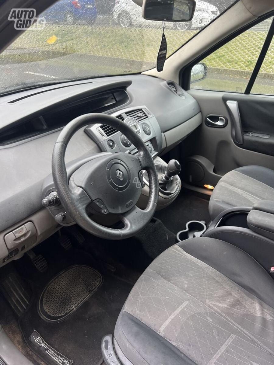 Renault Scenic 2006 Šauļi, ar dzinēja tilpumu 1.90 L un nobraukumu 225 tūkst. km par 300 €, foto 8 vietnē AUTOMOTO.COM.LV