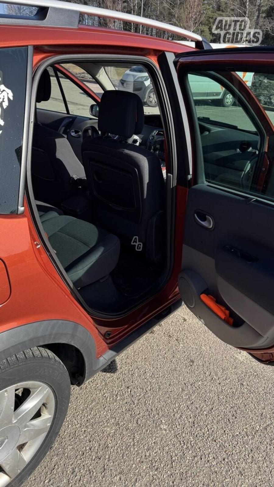 Renault Scenic 2007 in Vilnius, with an engine capacity of 1.90 L and mileage of 258 thousand km for 1500 €, photo 15 on AUTOMOTO.COM.LV