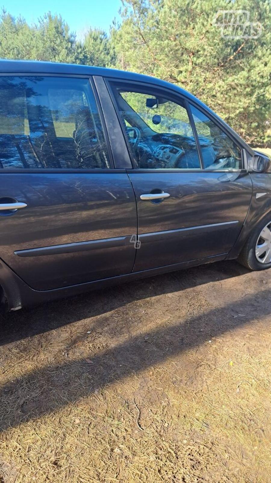 Renault Scenic 2008 in Taurage, with an engine capacity of 1.90 L and mileage of 350 thousand km for 1200 €, photo 10 on AUTOMOTO.COM.LV