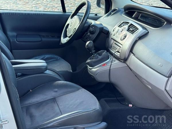 Рено Сценик 2008 в Елгава на AUTOMOTO.COM.LV Рено Сценик 2008 в Елгава, объемом двигателя 1.90 л и пробегом 365 тыс. км за 1500 €, фото 11 на AUTOMOTO.COM.LV