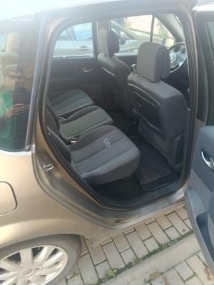 Renault Scenic 2008 Kauņa, ar dzinēja tilpumu 1.60 L un nobraukumu 352 tūkst. km par 1400 €, foto 11 vietnē AUTOMOTO.COM.LV