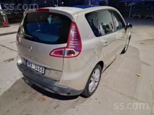 Renault Scenic 2011 in Riga, with an engine capacity of 2.00 L and mileage of 289 thousand km for 4370 €, photo 7 on AUTOMOTO.COM.LV