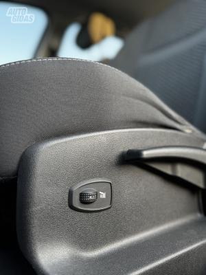 Renault Scenic 2011 Klaipėda, ar dzinēja tilpumu 1.50 L un nobraukumu 271 tūkst. km par 2600 €, foto 12 vietnē AUTOMOTO.COM.LV