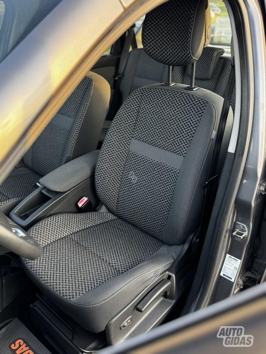 Renault Scenic 2011 Klaipėda, ar dzinēja tilpumu 1.50 L un nobraukumu 271 tūkst. km par 2600 €, foto 13 vietnē AUTOMOTO.COM.LV