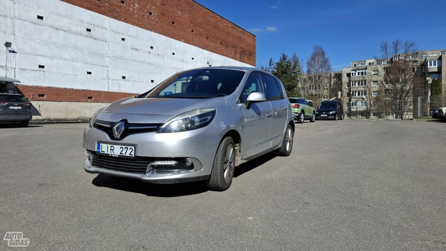 Renault Scenic 2012 in Vilnius, with an engine capacity of 1.50 L and mileage of 207 thousand km for 4250 €, photo 31 on AUTOMOTO.COM.LV