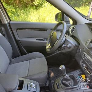 Renault Scenic 2012 Viļņa, ar dzinēja tilpumu 1.60 L un nobraukumu 234 tūkst. km par 3900 €, foto 5 vietnē AUTOMOTO.COM.LV
