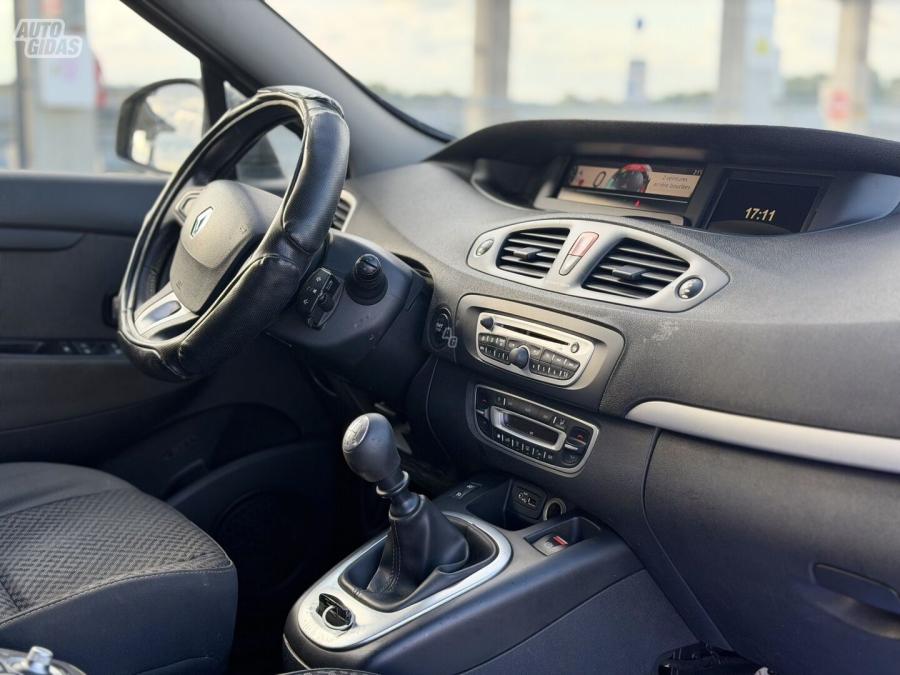 Renault Scenic 2012 in Vilnius, with an engine capacity of 1.50 L and mileage of 268 thousand km for 2399 €, photo 9 on AUTOMOTO.COM.LV