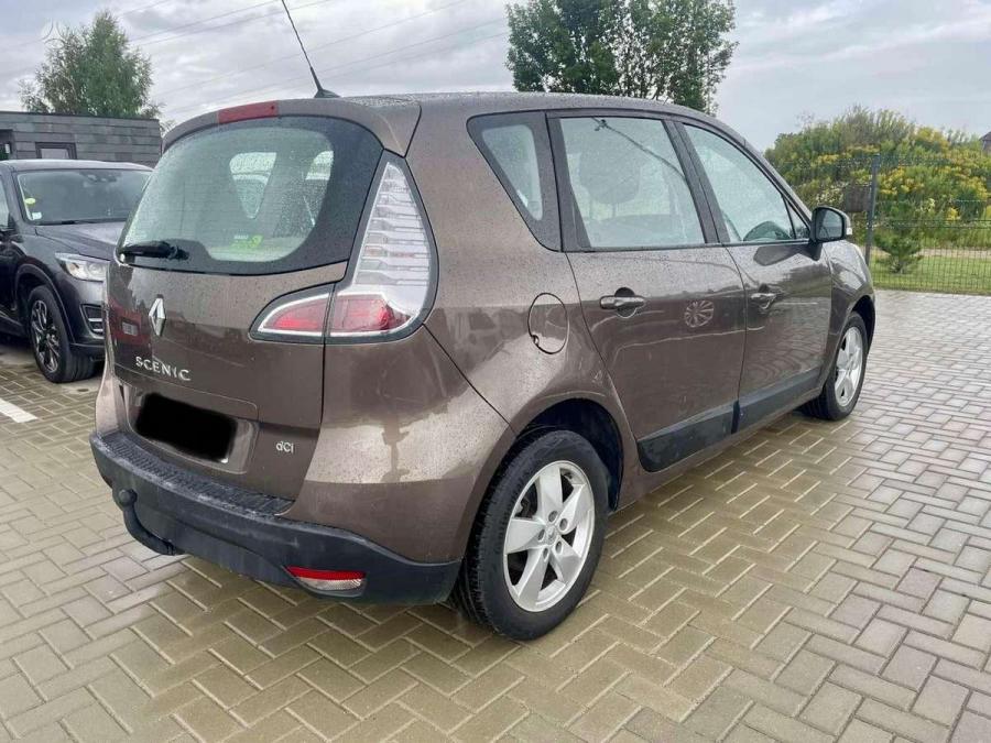 Renault Scenic 2013 Tauragė, ar dzinēja tilpumu 1.46 L un nobraukumu 210 tūkst. km par 2950 €, foto 4 vietnē AUTOMOTO.COM.LV