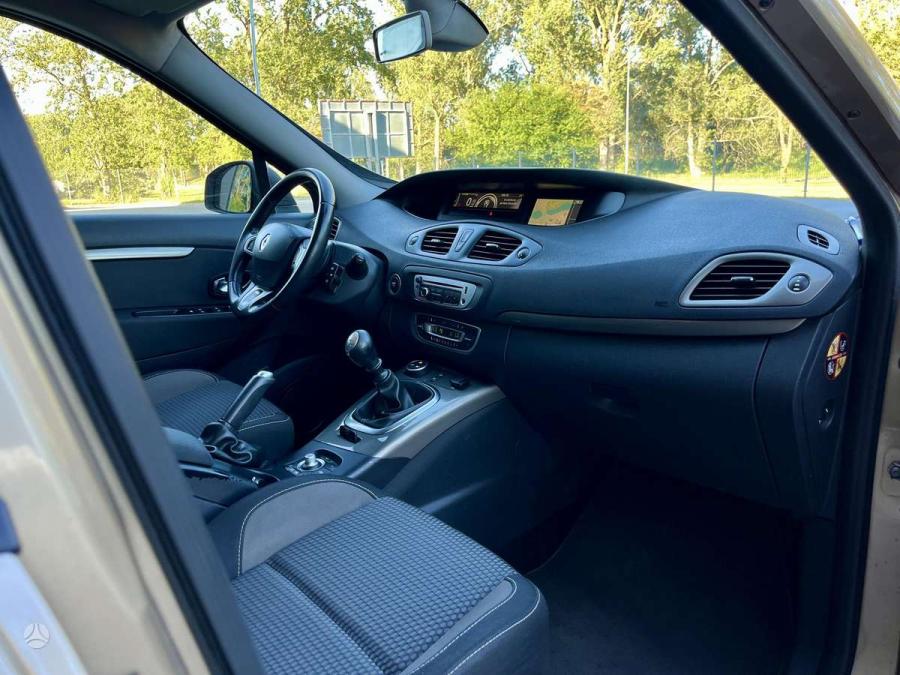 Renault Scenic 2014 in Siauliai, with an engine capacity of 1.50 L and mileage of 231 thousand km for 4499 €, photo 12 on AUTOMOTO.COM.LV