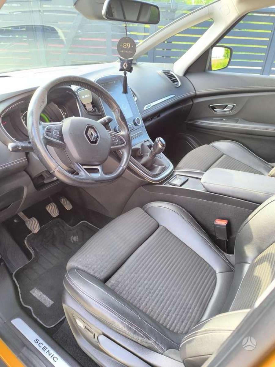Orange Renault Scenic 2017 in Kaunas, with an engine capacity of 1.46 L and mileage of 163 thousand km for 9000 €, photo 11 on AUTOMOTO.COM.LV