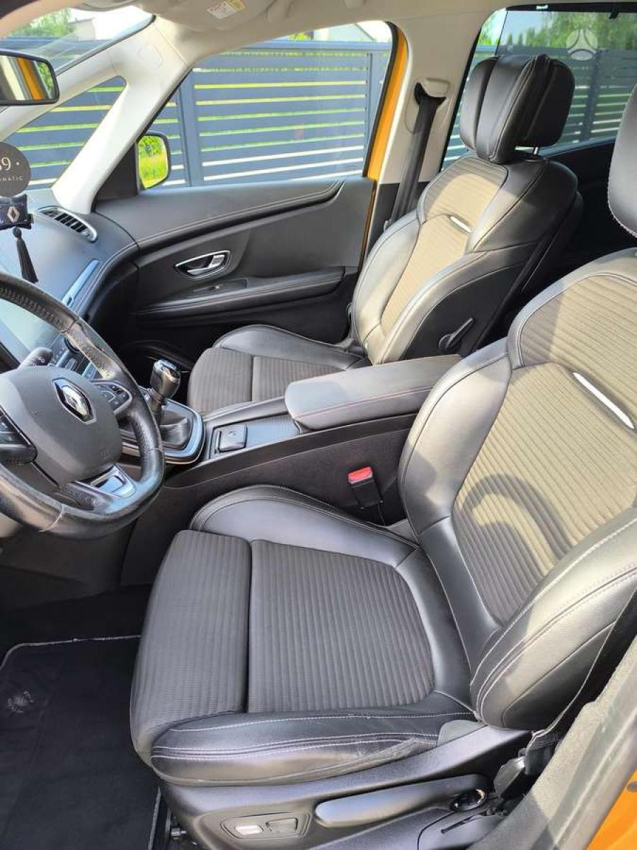 Orange Renault Scenic 2017 in Kaunas, with an engine capacity of 1.46 L and mileage of 163 thousand km for 9000 €, photo 12 on AUTOMOTO.COM.LV