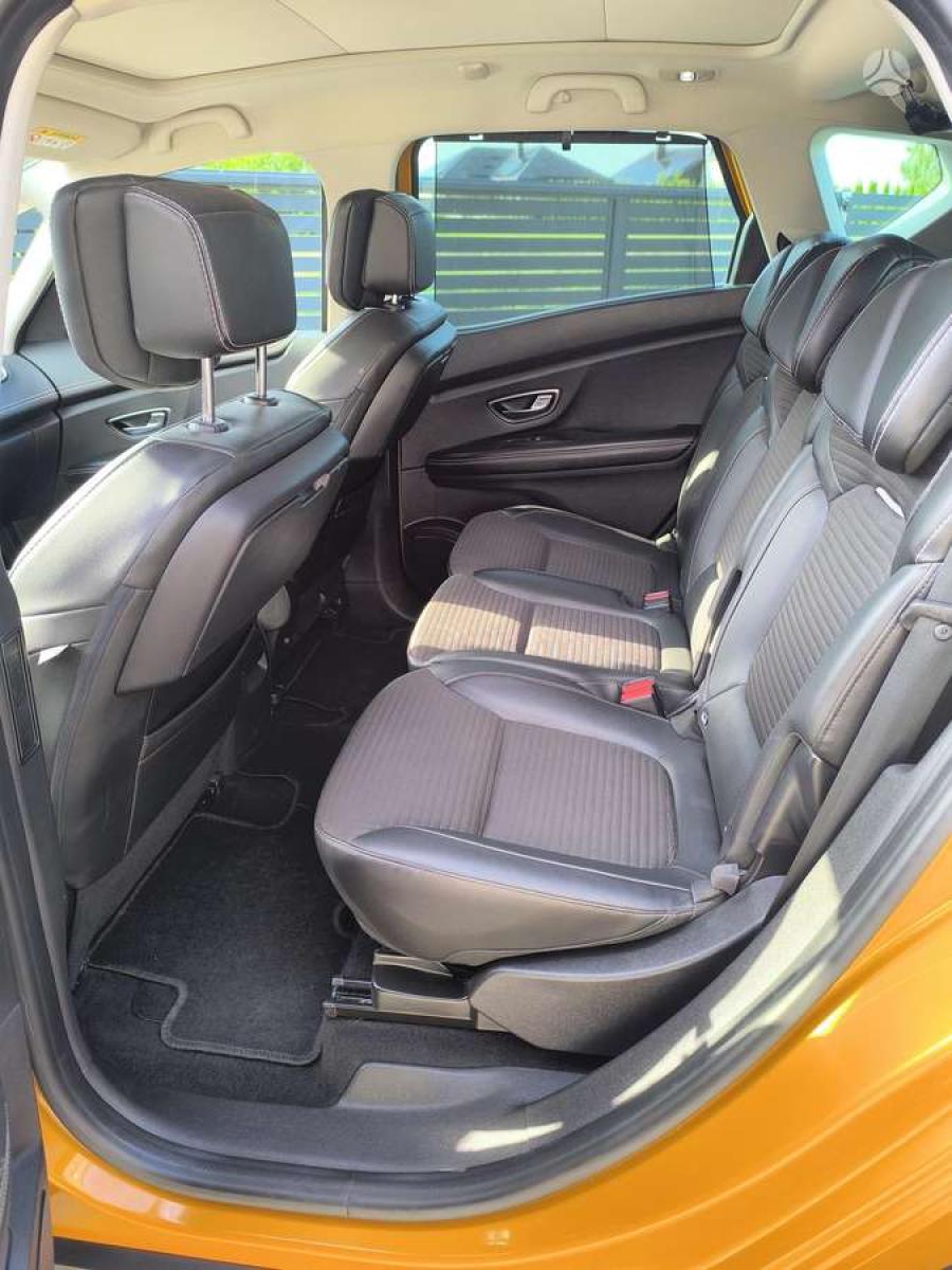 Orange Renault Scenic 2017 in Kaunas, with an engine capacity of 1.46 L and mileage of 163 thousand km for 9000 €, photo 14 on AUTOMOTO.COM.LV
