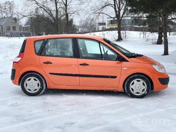 Orange Renault Scenic 2006 in Riga, with an engine capacity of 1.60 L and mileage of 306 thousand km for 1800 €, photo 5 on AUTOMOTO.COM.LV