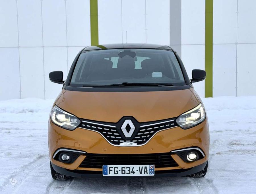 Orange Renault Scenic 2019 in Raseiniai, with an engine capacity of 1.80 L and mileage of 245 thousand km for 8800 €, photo 3 on AUTOMOTO.COM.LV