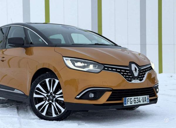 Orange Renault Scenic 2019 in Raseiniai, with an engine capacity of 1.80 L and mileage of 245 thousand km for 8800 €, photo 8 on AUTOMOTO.COM.LV