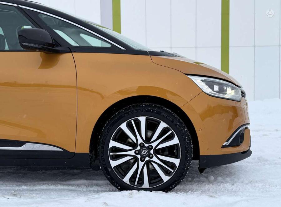 Orange Renault Scenic 2019 in Raseiniai, with an engine capacity of 1.80 L and mileage of 245 thousand km for 8800 €, photo 13 on AUTOMOTO.COM.LV
