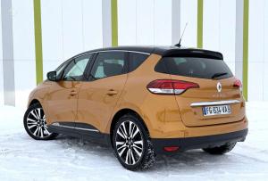 Orange Renault Scenic 2019 in Raseiniai, with an engine capacity of 1.80 L and mileage of 245 thousand km for 8800 €, photo 15 on AUTOMOTO.COM.LV