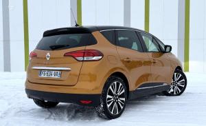 Orange Renault Scenic 2019 in Raseiniai, with an engine capacity of 1.80 L and mileage of 245 thousand km for 8800 €, photo 16 on AUTOMOTO.COM.LV