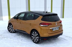 Orange Renault Scenic 2019 in Raseiniai, with an engine capacity of 1.80 L and mileage of 245 thousand km for 8800 €, photo 19 on AUTOMOTO.COM.LV