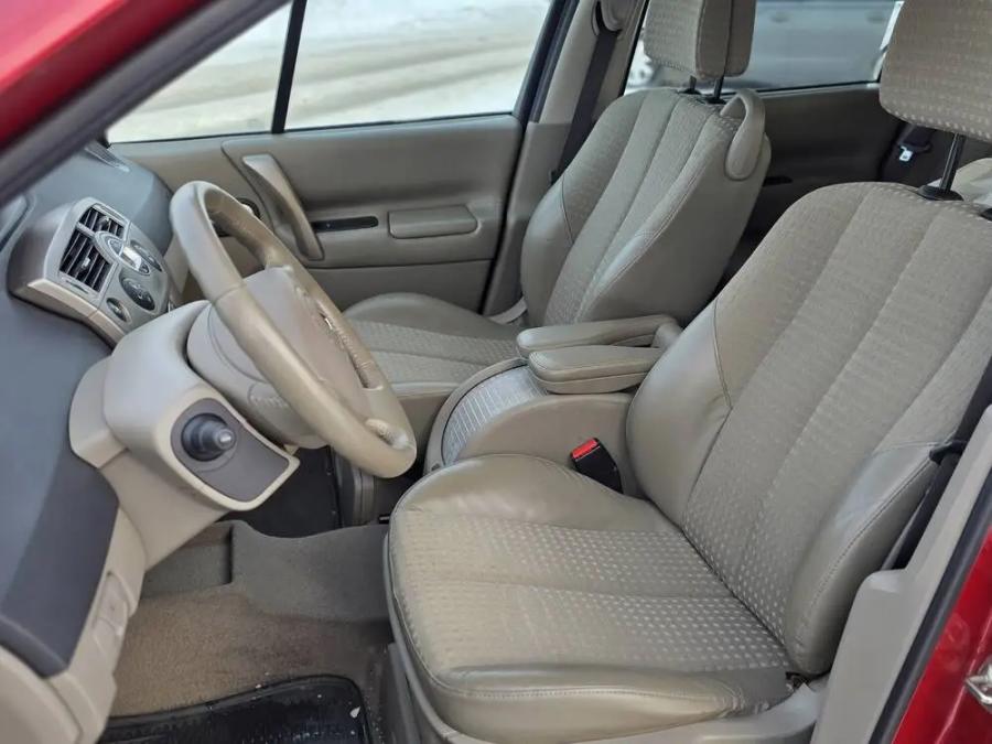 Sarkans Renault Scenic 2004 Grobiņa, ar dzinēja tilpumu 1.60 L un nobraukumu 90 tūkst. km par 2500 €, foto 12 vietnē AUTOMOTO.COM.LV