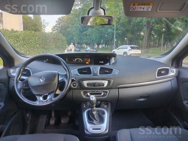 Рено Сценик 2015 в Рига на AUTOMOTO.COM.LV Красный Рено Сценик 2015 в Рига, объемом двигателя 1.50 л и пробегом 0 тыс. км за 3900 €, фото 8 на AUTOMOTO.COM.LV