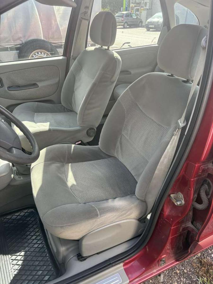 Sarkans Renault Scenic 2002 Viļņa, ar dzinēja tilpumu 1.60 L un nobraukumu 0 tūkst. km par 1550 €, foto 8 vietnē AUTOMOTO.COM.LV