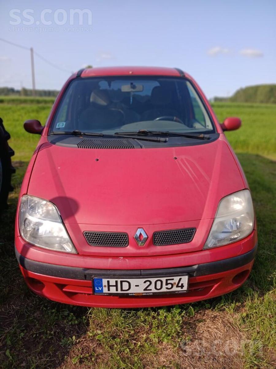 Red Renault Scenic 2003 in Limbazi, with an engine capacity of 1.60 L and mileage of 0 thousand km for 500 €, photo 1 on AUTOMOTO.COM.LV