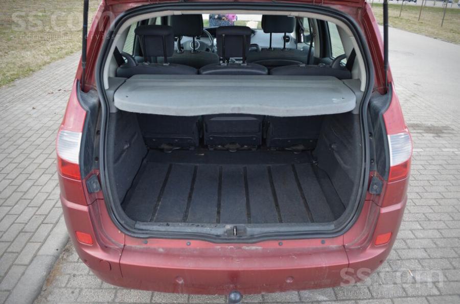 Sarkans Renault Scenic 2008 Jūrmala, ar dzinēja tilpumu 1.90 L un nobraukumu 385 tūkst. km par 1350 €, foto 12 vietnē AUTOMOTO.COM.LV