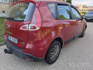 Red Renault Scenic 2010 in Saldus, with an engine capacity of 1.50 L and mileage of 325 thousand km for 3500 €, photo 5 on AUTOMOTO.COM.LV