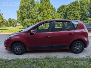 Red Renault Scenic 2010 in Saldus, with an engine capacity of 1.50 L and mileage of 325 thousand km for 3500 €, photo 6 on AUTOMOTO.COM.LV
