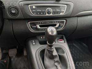 Red Renault Scenic 2010 in Saldus, with an engine capacity of 1.50 L and mileage of 325 thousand km for 3500 €, photo 12 on AUTOMOTO.COM.LV
