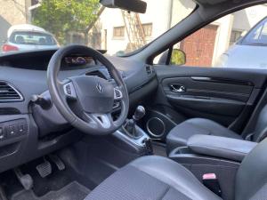 Sarkans Renault Scenic 2012 Šauļi, ar dzinēja tilpumu 1.46 L un nobraukumu 300 tūkst. km par 2650 €, foto 10 vietnē AUTOMOTO.COM.LV