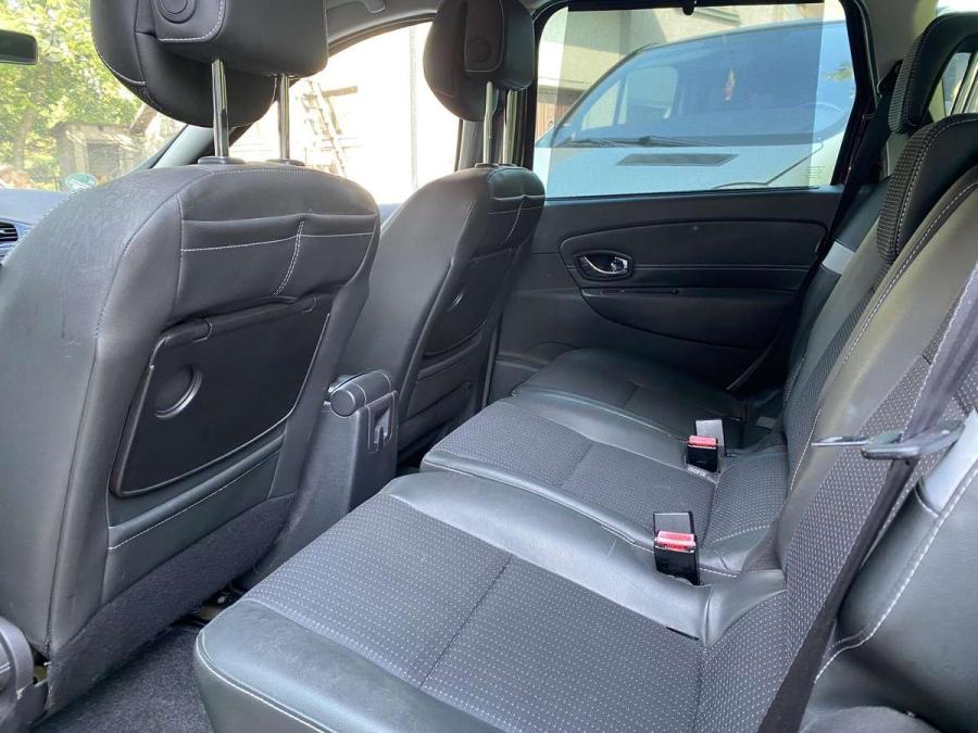 Sarkans Renault Scenic 2012 Šauļi, ar dzinēja tilpumu 1.46 L un nobraukumu 300 tūkst. km par 2650 €, foto 16 vietnē AUTOMOTO.COM.LV