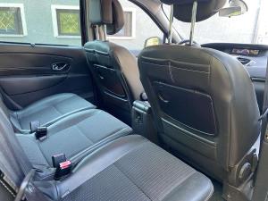 Sarkans Renault Scenic 2012 Šauļi, ar dzinēja tilpumu 1.46 L un nobraukumu 300 tūkst. km par 2650 €, foto 18 vietnē AUTOMOTO.COM.LV