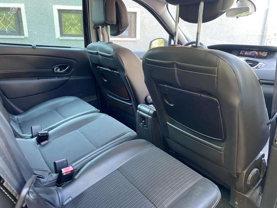 Sarkans Renault Scenic 2012 Šauļi, ar dzinēja tilpumu 1.46 L un nobraukumu 300 tūkst. km par 2650 €, foto 19 vietnē AUTOMOTO.COM.LV