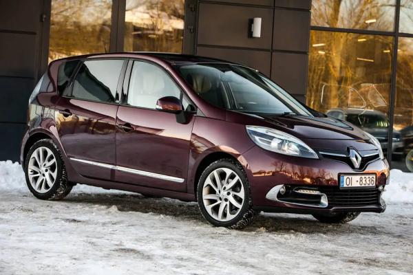 Red Renault Scenic 2013 in Jelgava, with an engine capacity of 1.60 L and mileage of 212 thousand km for 5790 €, photo 6 on AUTOMOTO.COM.LV