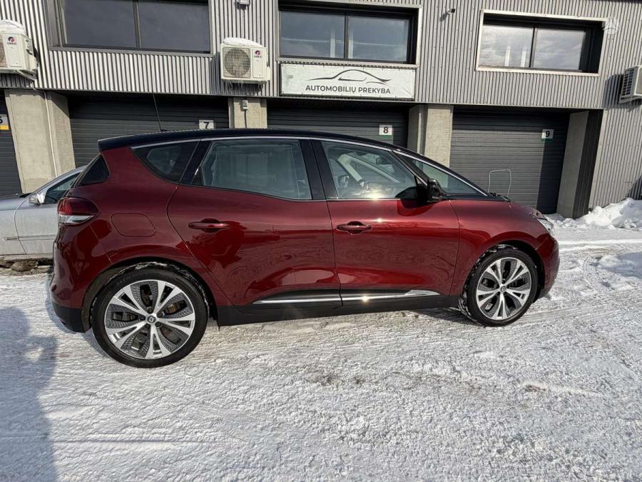 Red Renault Scenic 2017 in Siauliai, with an engine capacity of 1.20 L and mileage of 186 thousand km for 5700 €, photo 8 on AUTOMOTO.COM.LV
