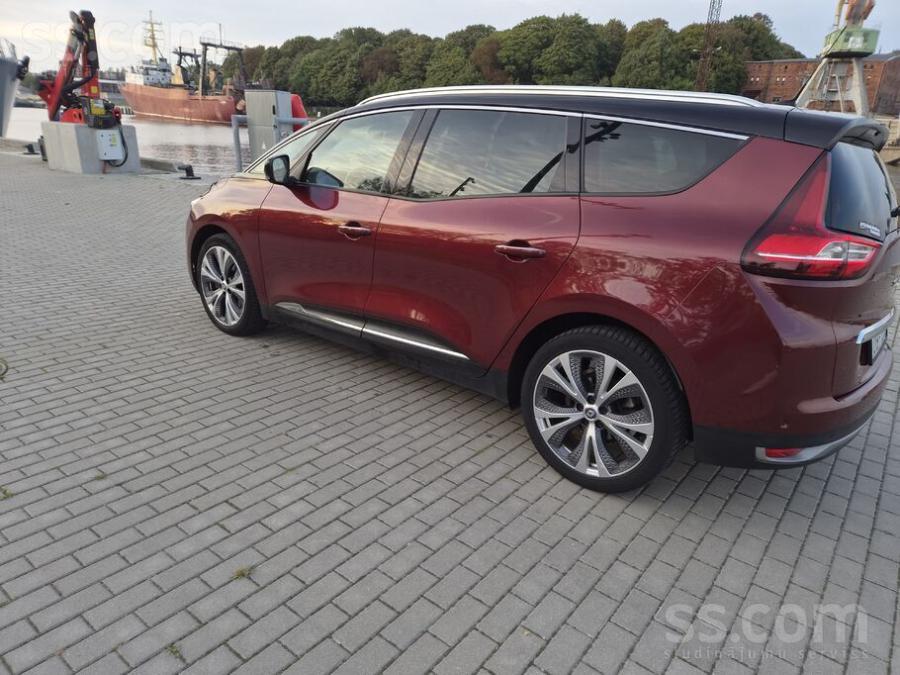 Red Renault Scenic 2017 in Saldus, with an engine capacity of 1.60 L and mileage of 222 thousand km for 10000 €, photo 21 on AUTOMOTO.COM.LV