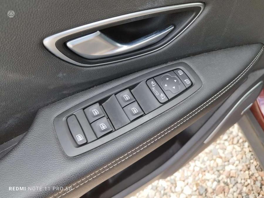 Red Renault Scenic 2019 in Klaipeda, with an engine capacity of 1.33 L and mileage of 111 thousand km for 7500 €, photo 19 on AUTOMOTO.COM.LV