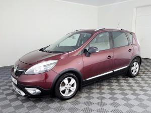 Красный Рено Сценик 2013 в Таллин, объемом двигателя 1.60 л и пробегом 349 тыс. км за 2299 €, фото 12 на AUTOMOTO.COM.LV