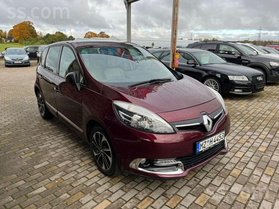 Red Renault Scenic 2015 in Talsi, with an engine capacity of 1.60 L and mileage of 251 thousand km for 1750 €, photo 1 on AUTOMOTO.COM.LV