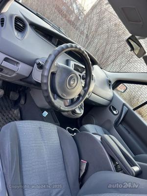 Renault Scenic 2007 in Narva, with an engine capacity of 1.50 L and mileage of 57 thousand km for 1499 €, photo 17 on AUTOMOTO.COM.LV