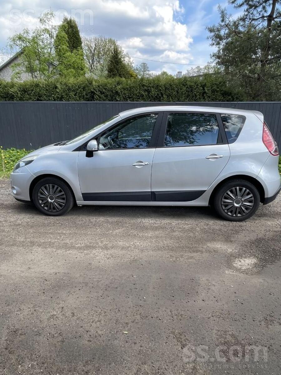 Renault Scenic 2010 Rīga, ar dzinēja tilpumu 1.90 L un nobraukumu 307 tūkst. km par 3200 €, foto 1 vietnē AUTOMOTO.COM.LV