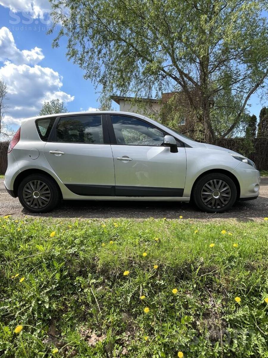 Renault Scenic 2010 Rīga, ar dzinēja tilpumu 1.90 L un nobraukumu 307 tūkst. km par 3200 €, foto 6 vietnē AUTOMOTO.COM.LV