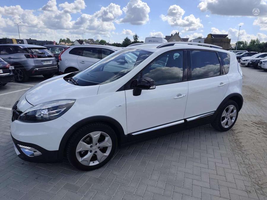 Balts Renault Scenic 2015 Tauragė, ar dzinēja tilpumu 1.46 L un nobraukumu 247 tūkst. km par 4500 €, foto 1 vietnē AUTOMOTO.COM.LV