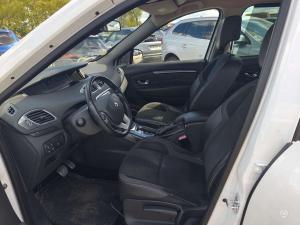 Balts Renault Scenic 2015 Tauragė, ar dzinēja tilpumu 1.46 L un nobraukumu 247 tūkst. km par 4500 €, foto 9 vietnē AUTOMOTO.COM.LV