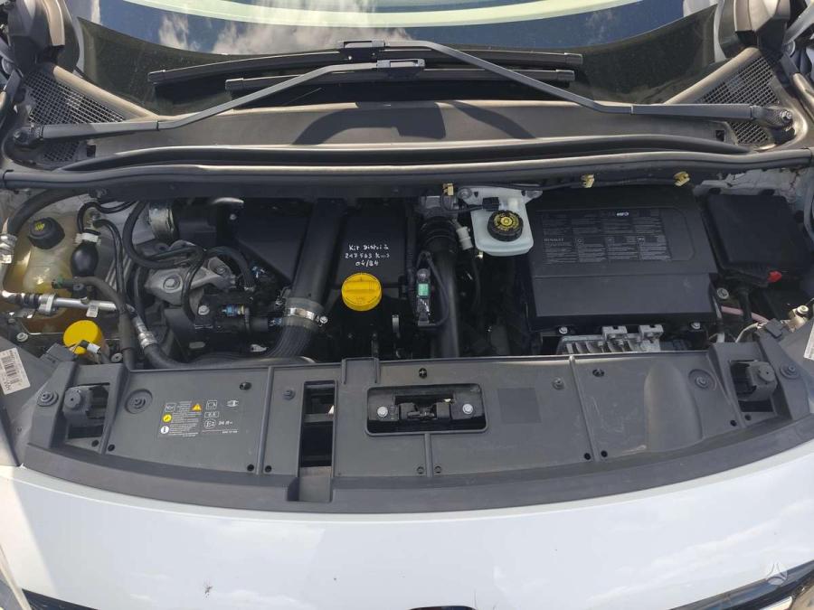 Balts Renault Scenic 2015 Tauragė, ar dzinēja tilpumu 1.46 L un nobraukumu 247 tūkst. km par 4500 €, foto 22 vietnē AUTOMOTO.COM.LV