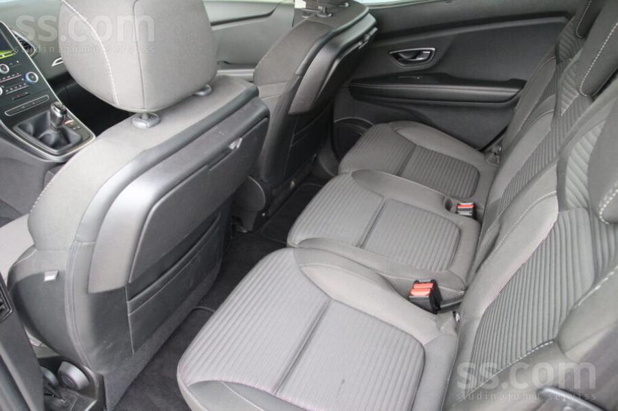 White Renault Scenic 2017 in Riga, with an engine capacity of 1.60 L and mileage of 166 thousand km for 6900 €, photo 8 on AUTOMOTO.COM.LV
