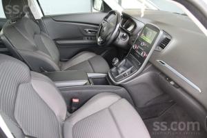 White Renault Scenic 2017 in Riga, with an engine capacity of 1.60 L and mileage of 166 thousand km for 6900 €, photo 10 on AUTOMOTO.COM.LV